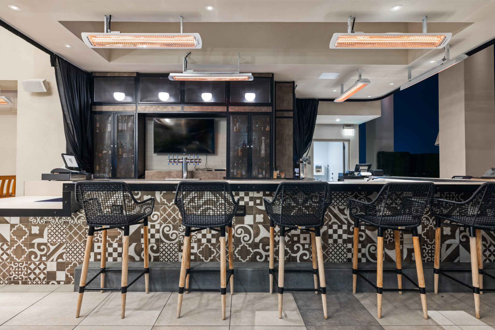 Deck and Patio Heating Gallery - Bromic Heating Canada