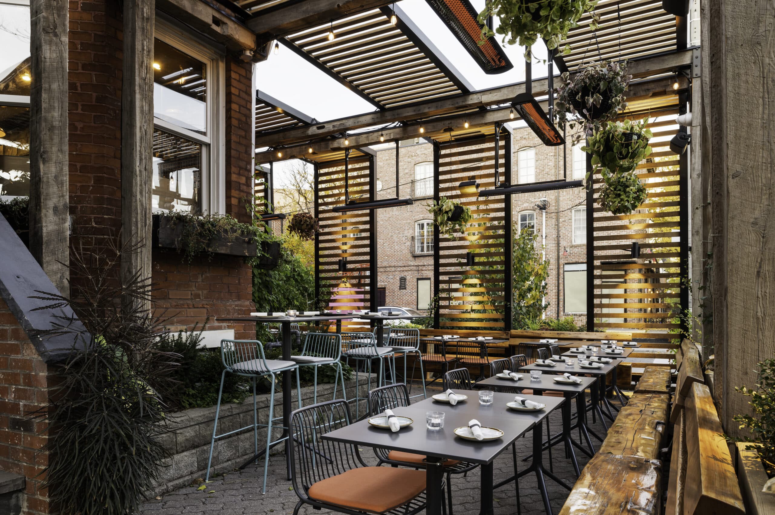 Tungsten Electric - Smoque N Bones - Bromic Heating Canada